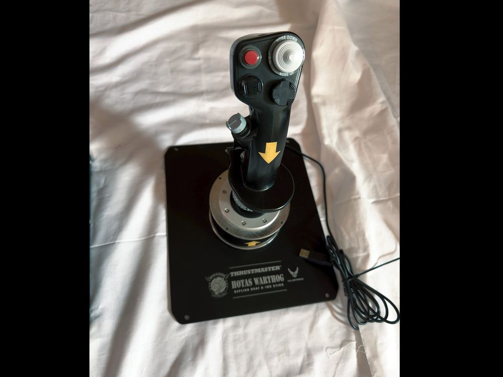 Thrustmaster TM Hotas Warthog, PC | Kaufen auf Ricardo