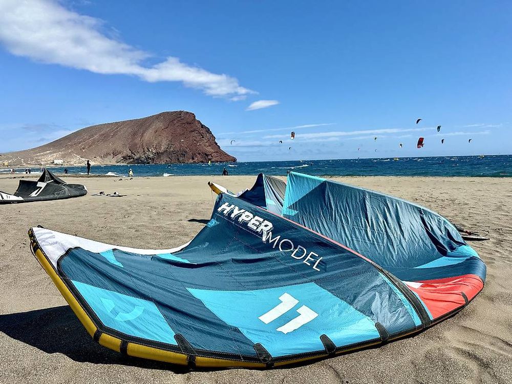 Reedin HyperModel Aluula 11m en parfait état! (Gebraucht) in Lausanne ...