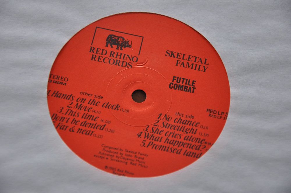 SKELETAL FAMILY LP FUTILE COMBAT - GOTHIC ROCK - POST PUNK | Kaufen auf ...
