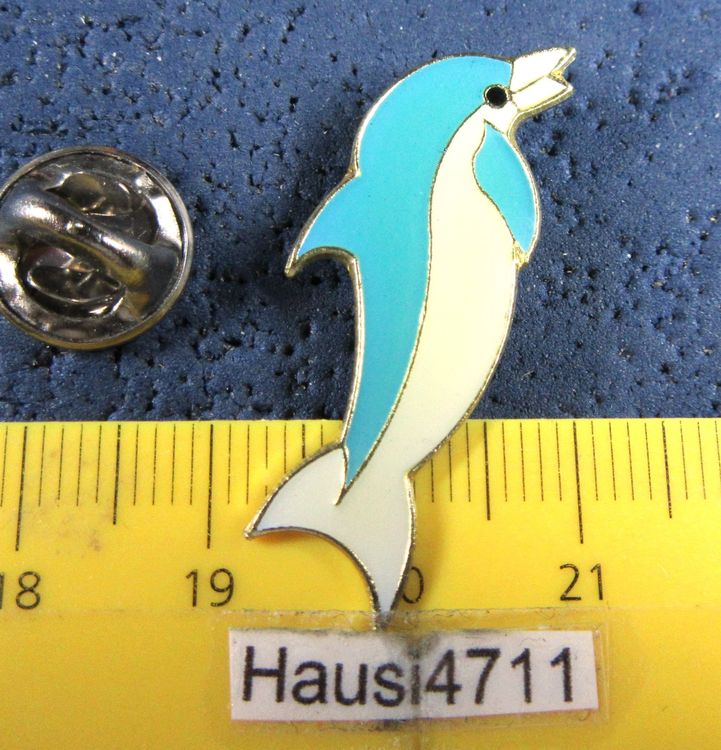 DELPHIN FISCH PIN (Gebraucht) in Ettingen für CHF 0.5 – mit Lieferung ...