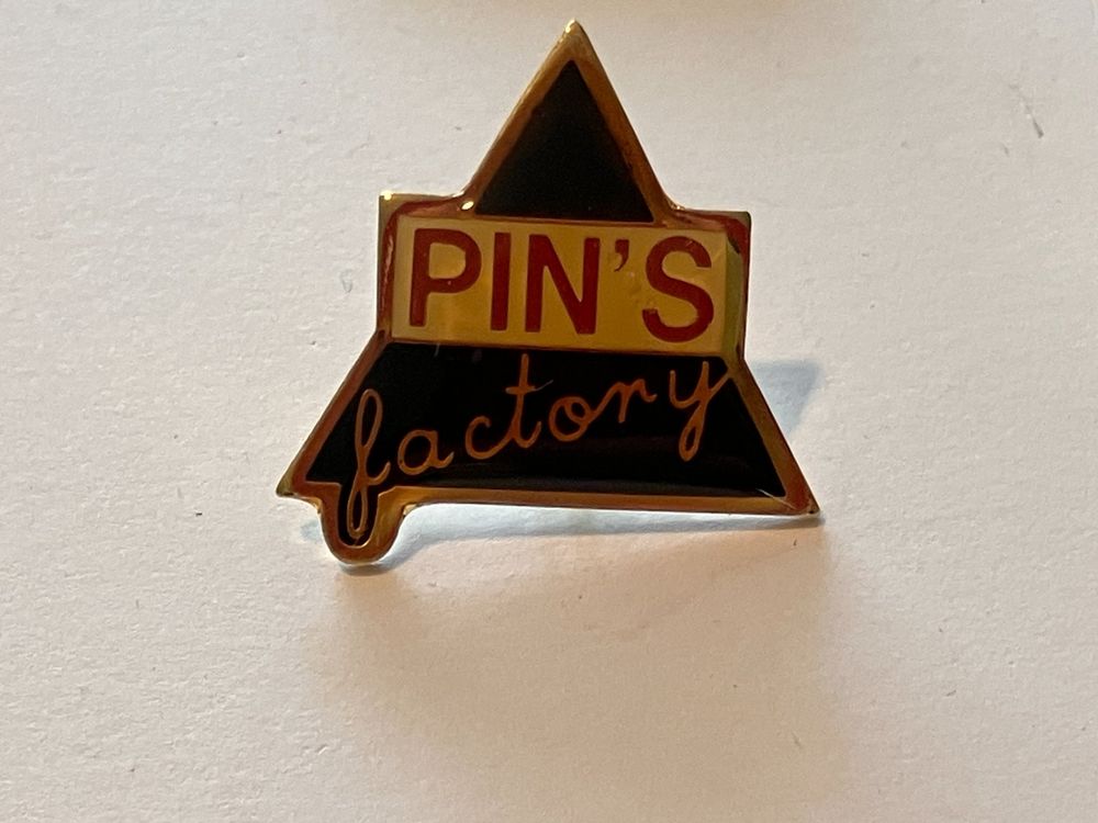 1 Pin Pin's Factory (Gebraucht) in Basel für CHF 1 – mit Lieferung auf ...