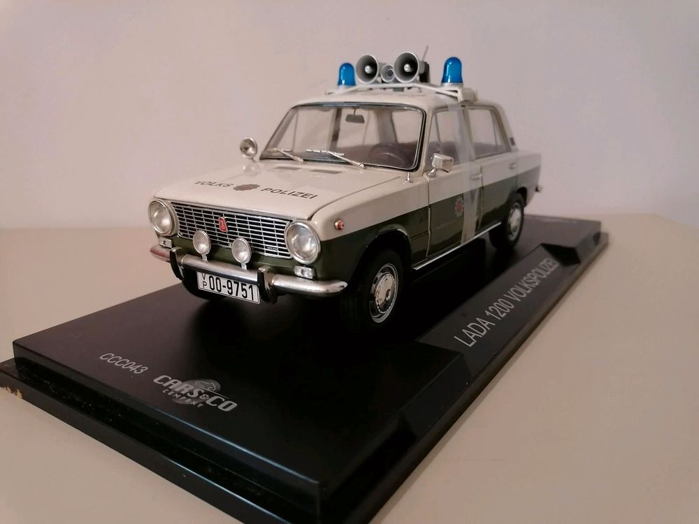 IST Models LADA 1200 1:18 Volkspolizei DDR (Gebraucht) in Basadingen für CHF 130 – mit Lieferung ...