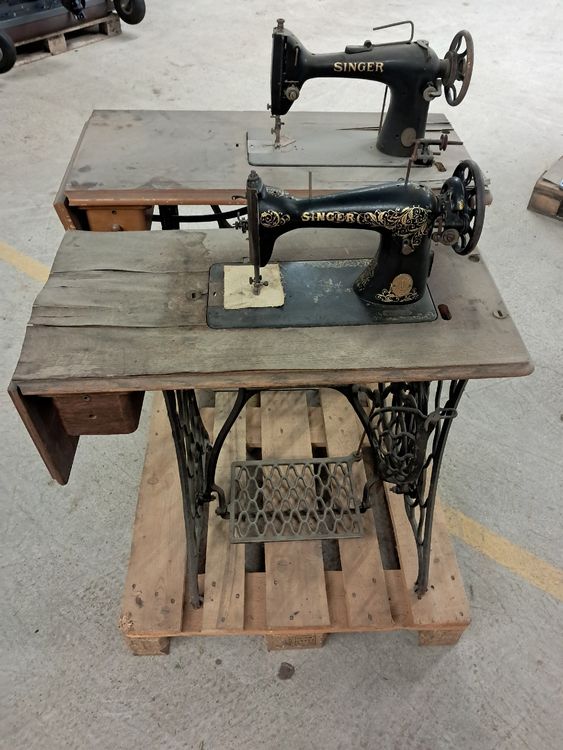 Alte Nähmaschine Singer, Scheunenfund, antik (Defekt) in Kirchdorf AG ...