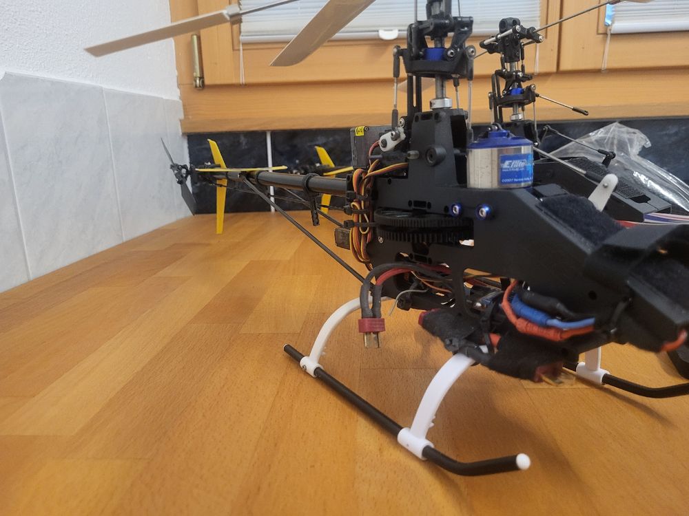 Blade 400 | Kaufen auf Ricardo