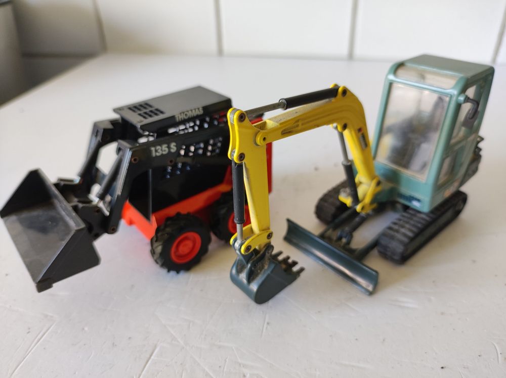 2 Stück Bagger, THOMAS 135 S, YANMAR B 37 | Kaufen auf Ricardo