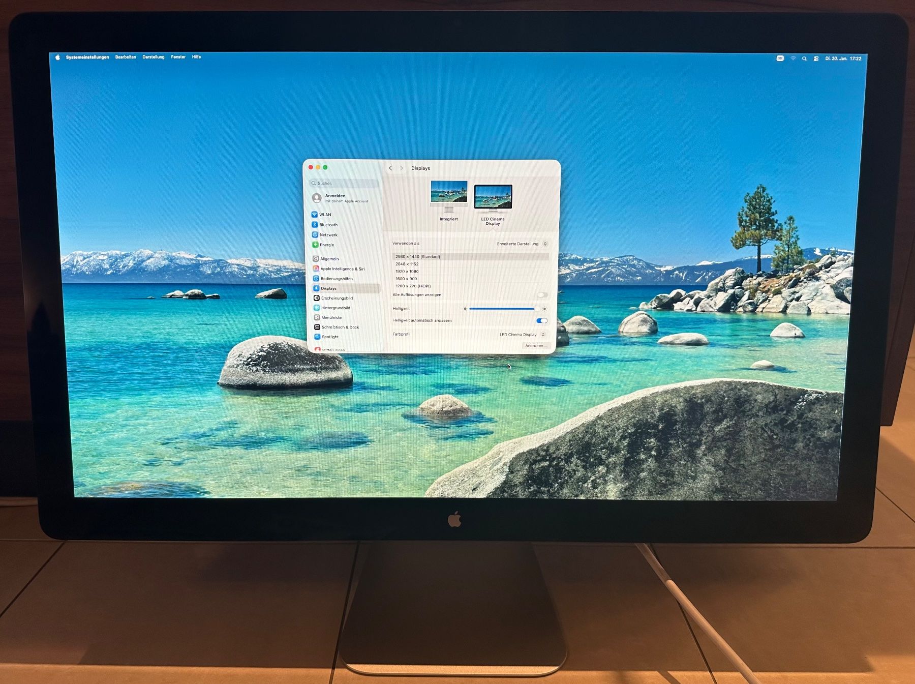 Apple LED Cinema Display 27" widescreen 2560x1440 Pixel (Gebraucht) in ...