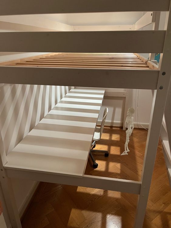 SUPER AFFAIRE : LIT SUPERPOSE BLANC AVEC TABLE, CHAISE ET EC (D ...