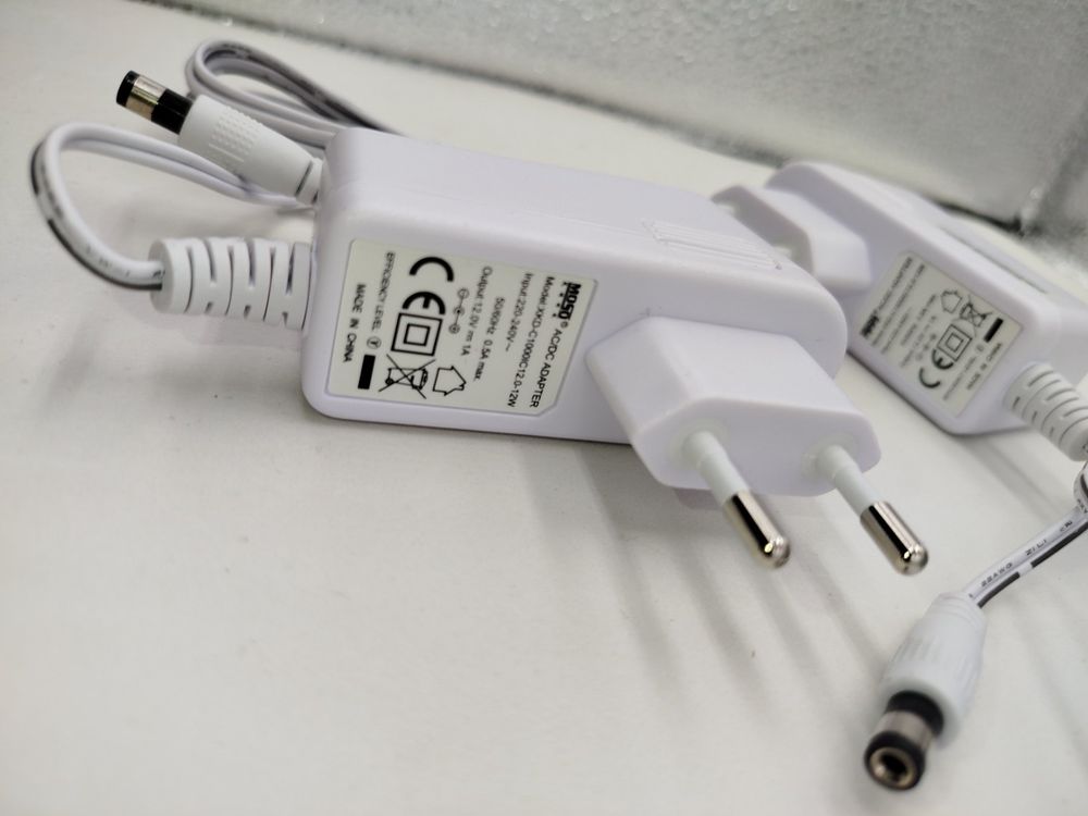 2 adaptateurs secteur 12W 50/60Hz 0.5A neuf (Neuf (Voir description)) à Vevey pour CHF 1 – avec ...