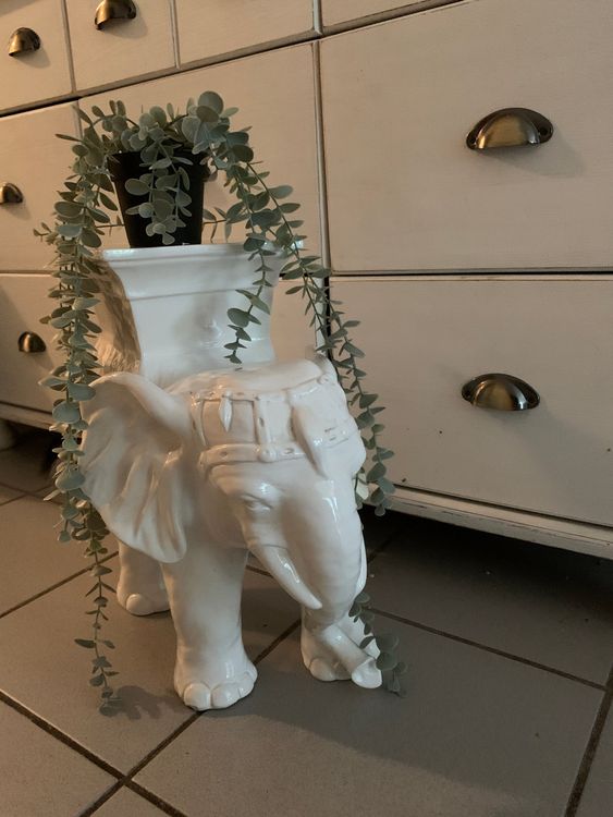 Blumensäule Elefant Porzellan weiss, ca. 25x43x Höhe 40cm (Gebraucht ...