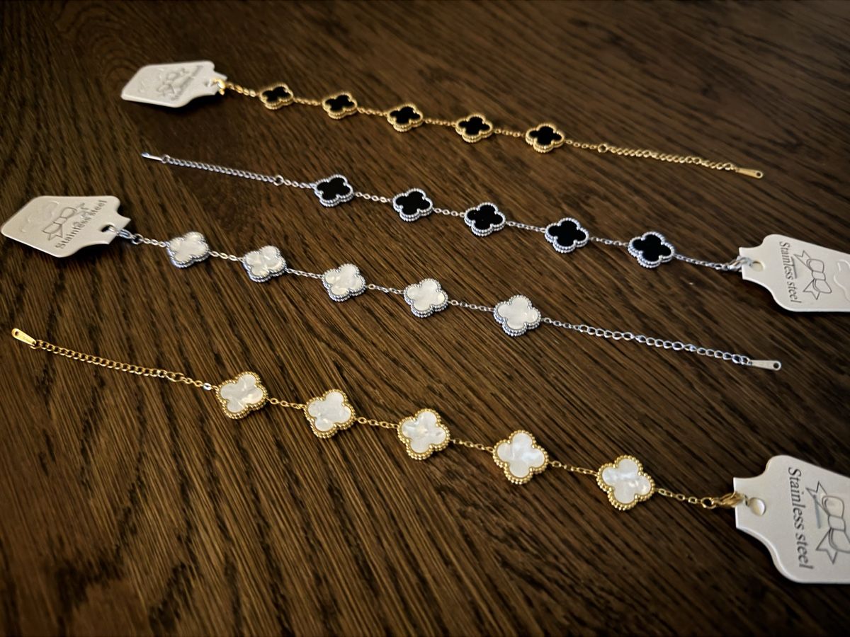 Black Clover Stainless Steel Bracelet NEW! 🍀 (black&gold) (Neu und ...