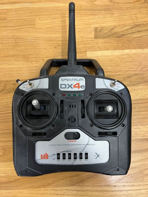 3D Drohnen / Helikopter Fernbedienung Spektrum DX4e (Gebraucht) in ...