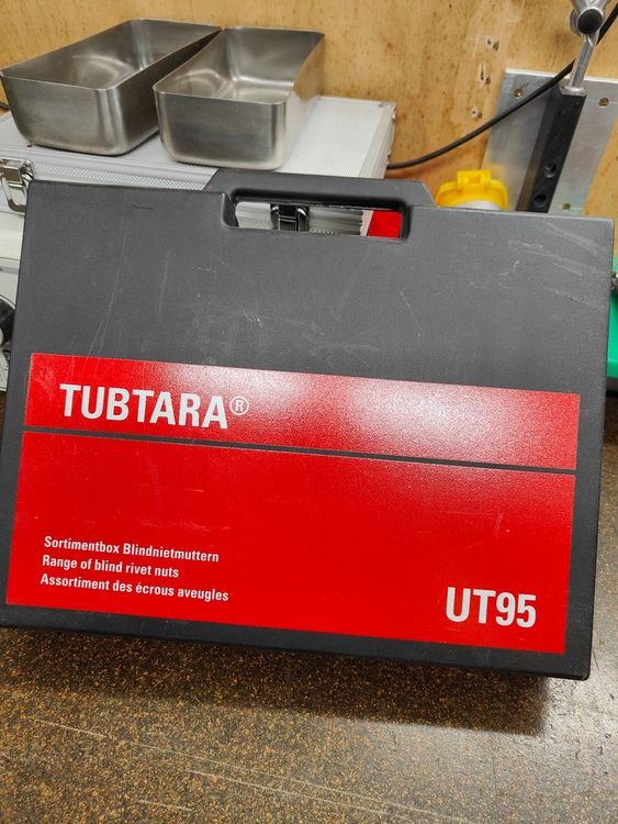 Tubtara Blindnietsortiment UT95 mit Presszange (Gebraucht) in Zunzgen für CHF 100 – mit ...