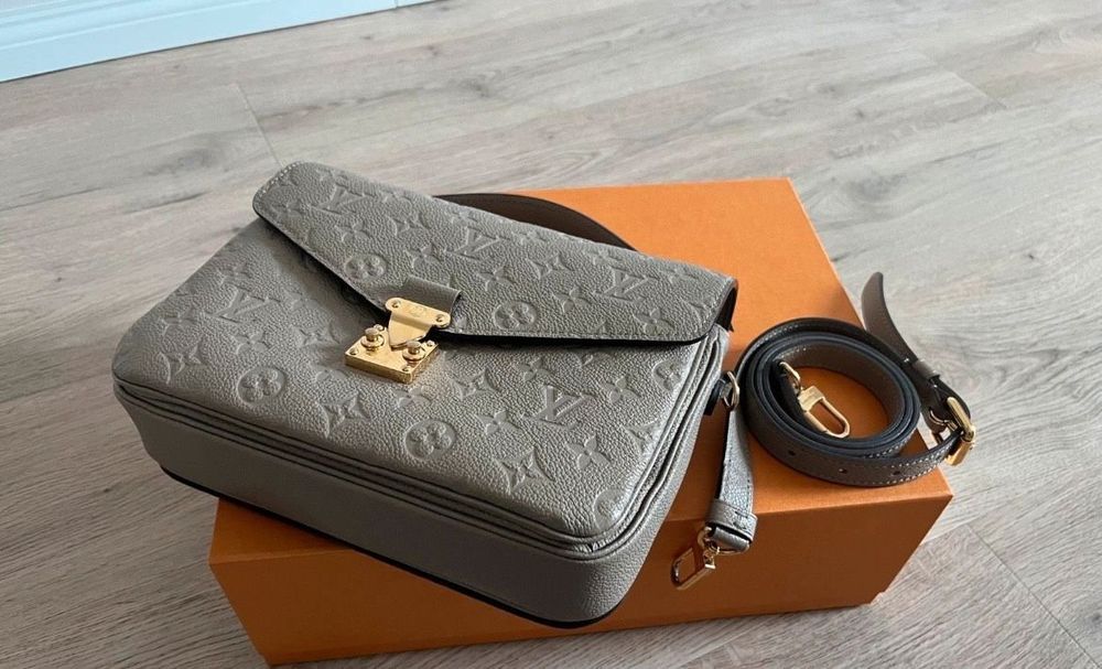 Louis Vuittons Métis Clutch (Gebraucht) in Obermumpf für CHF 1000 – mit Lieferung auf Ricardo kaufen