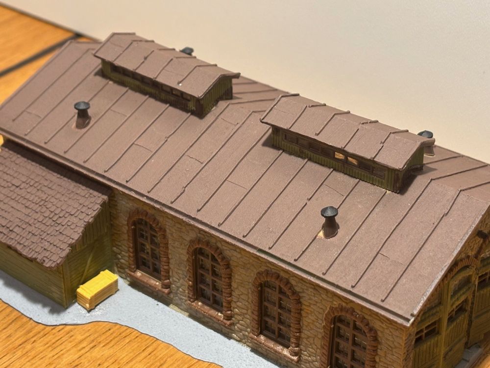 G341: Lokomotivschuppen, 2-gleisig (Spur N) (Gebraucht) in Birsfelden ...