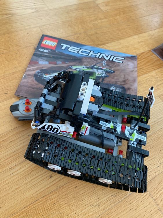 Lego Technic - RC Tracked Racer - Modell 42065 (Gebraucht) in Cham für ...