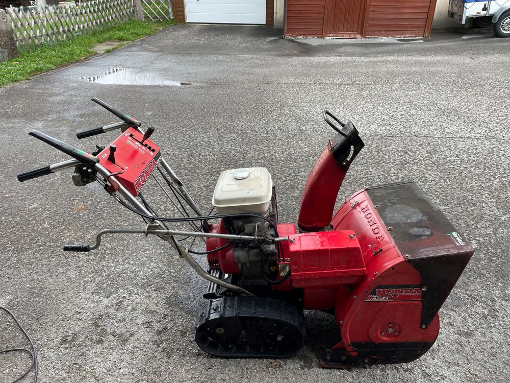 Fraiseuse a neige Honda HS70 (D'occasion) à La chaux du milieu pour CHF 100 – retrait uniquement ...