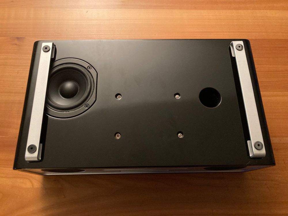 Ruark Vita Audio R4i DAB+ * Klavierlack Schwarz *** (Defekt) in Luzern ...