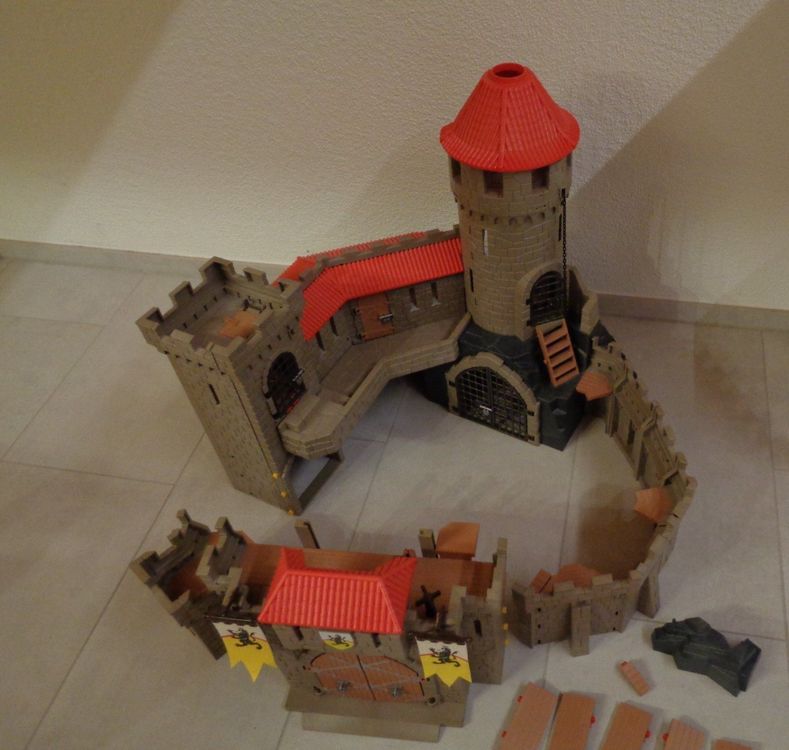 Playmobil 4865 Grosse Löwenritterburg (Gebraucht) in Küssnacht am Rigi ...