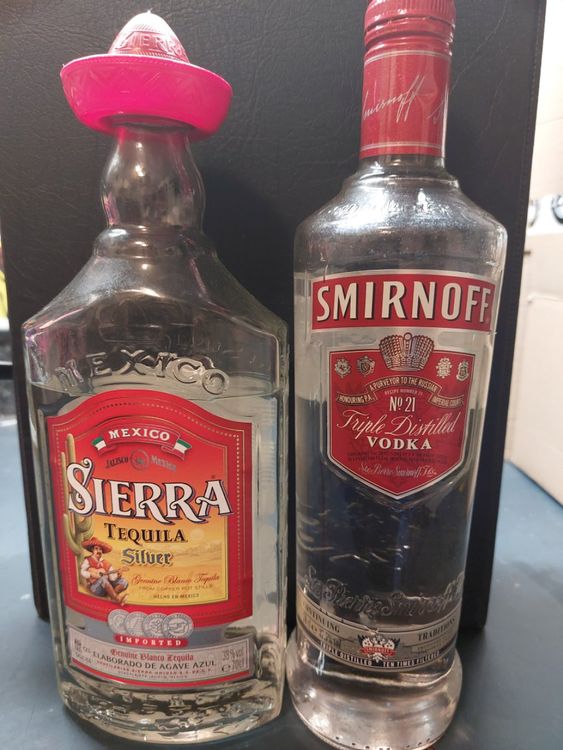 Sierra Tequila Silver + Smirnoff Vodka (Gebraucht) in Pambio Noranco ...