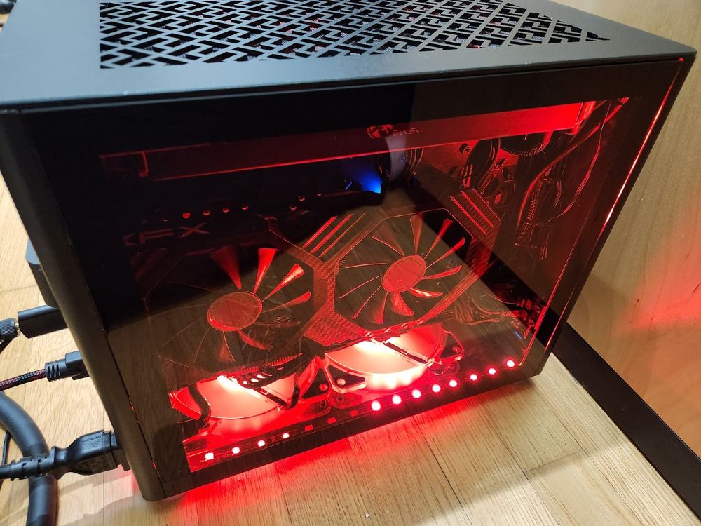 Mini ITX Intel Xeon Gamer Workstation mit Wasserkühlung (Gebraucht) in ...