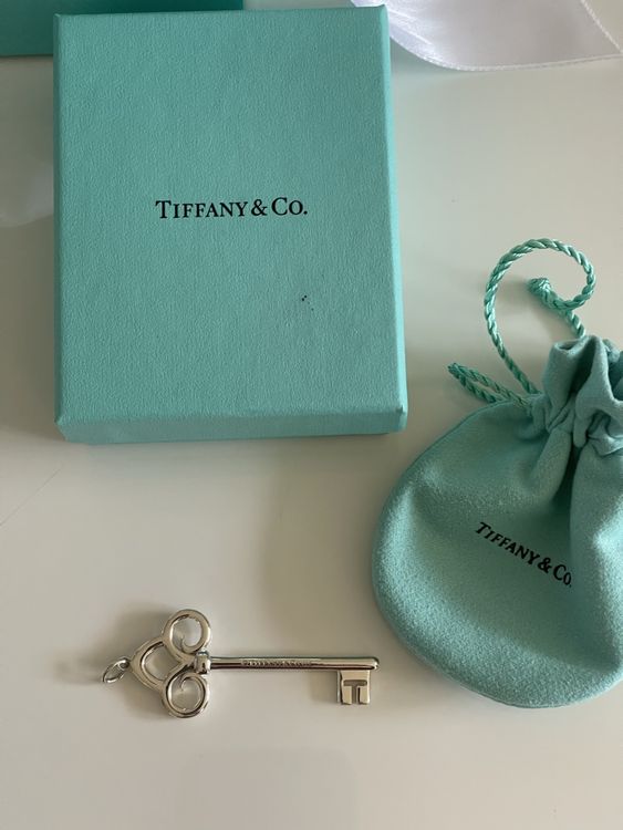 TIFFANY & Co. “Fleur de Lis Key” Anhänger in Sterlingsilber (Gebraucht ...