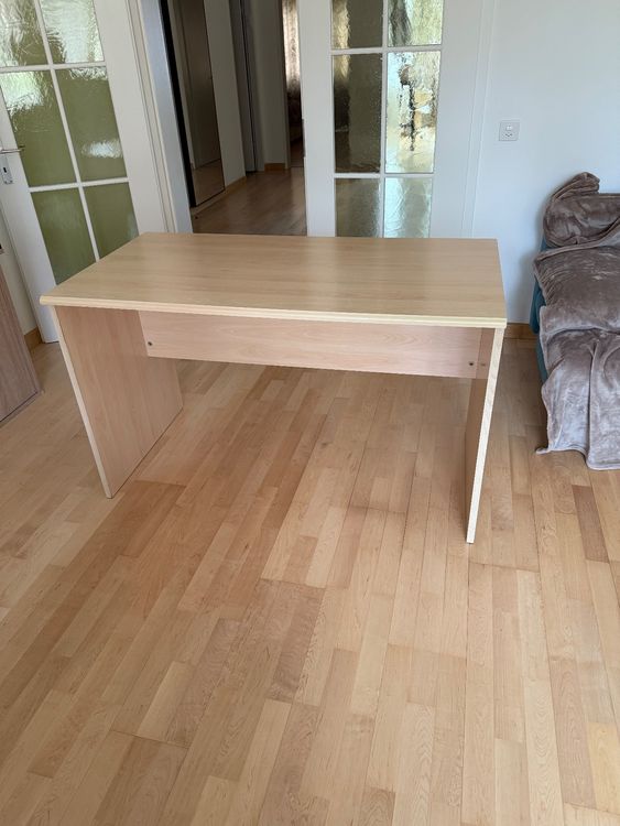 Burotisch (Gebraucht) in Allschwil für CHF 1 – nur Abholung auf Ricardo ...