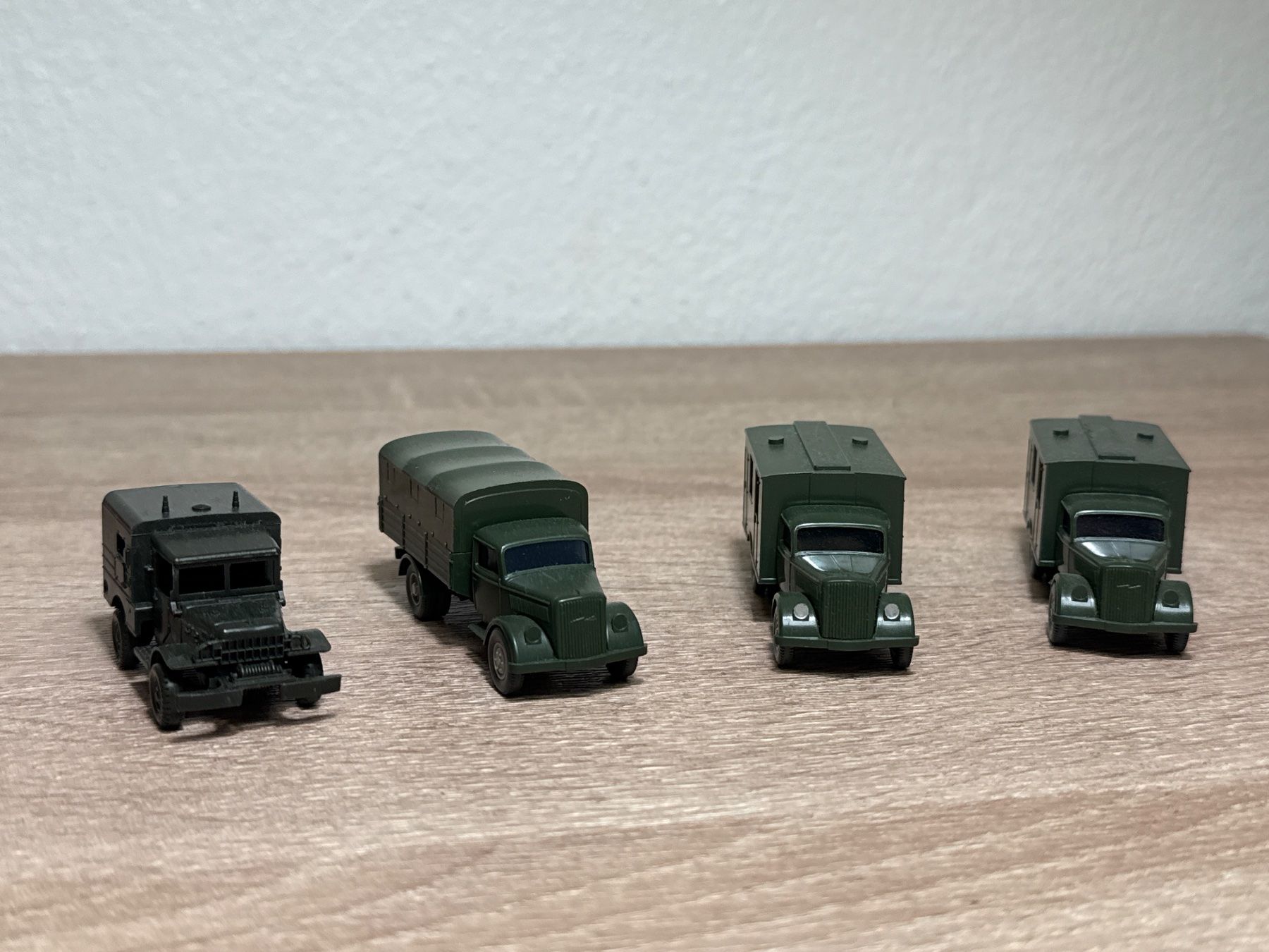 4x Wiking Modellautos (33) (D'occasion) à St-Aubin-Sauges pour CHF 10 ...