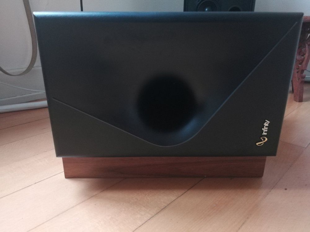 Infinity micro Subwoofer (Gebraucht) in Basel für CHF 60 – mit Lieferung auf Ricardo kaufen
