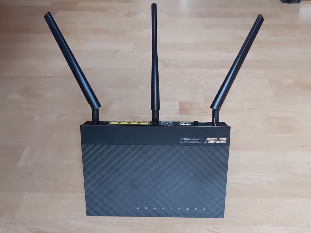 ASUS RT-AC66U Dual Band Gigabit Router (Gebraucht) in Thusis für CHF 10 ...