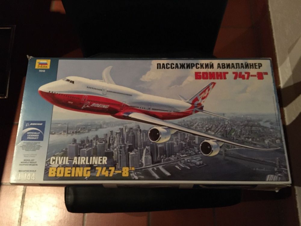 ZVEZDA Boeing 747-8 TM, 1:144 (Neu (gemäss Beschreibung)) in Balsthal ...