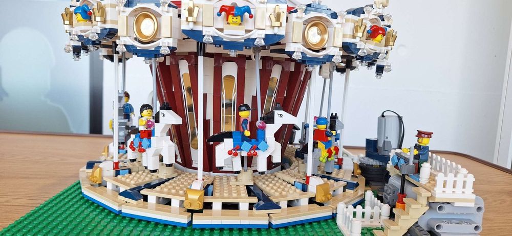 Lego 10196 Grand Carousel RARE SET (D'occasion) à Genève pour CHF 1750 ...