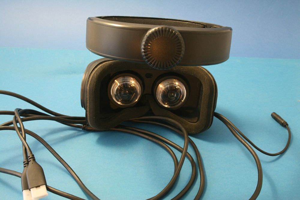 Lenovo Explorer Mixed Reality Headset + Motion Controllers (Gebraucht ...