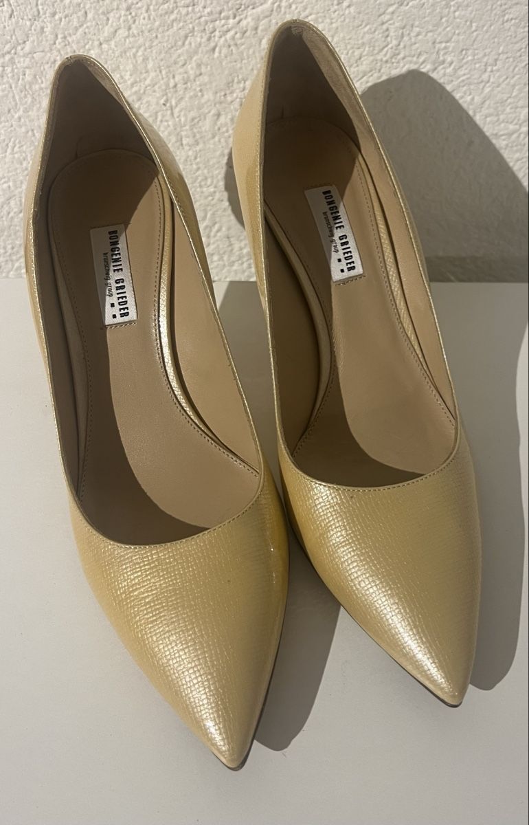 Escarpins à talons hauts, taille 39 (D'occasion) à St-Pierre-Clages ...