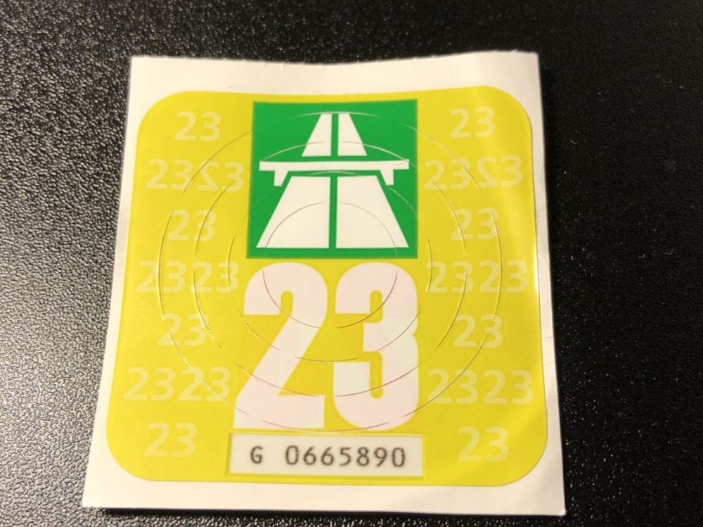 Neu/New ungebrauchte Autobahn-Vignette Schweiz (Neu und originalverpackt) in Chur für CHF 2 ...