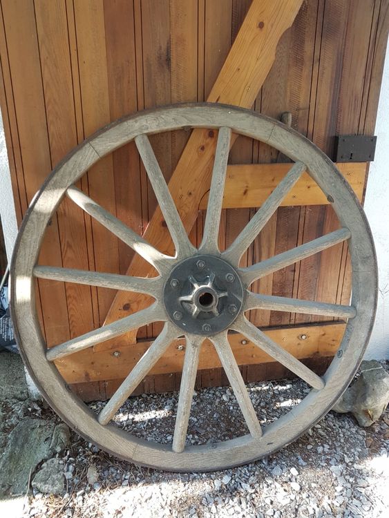 roue de charette (Gebraucht) in Geneve für CHF 42 – nur Abholung auf ...