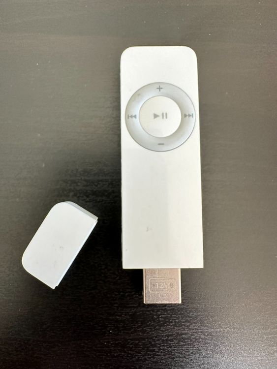Original iPod Shuffle 1st Gen 512MB | Kaufen auf Ricardo
