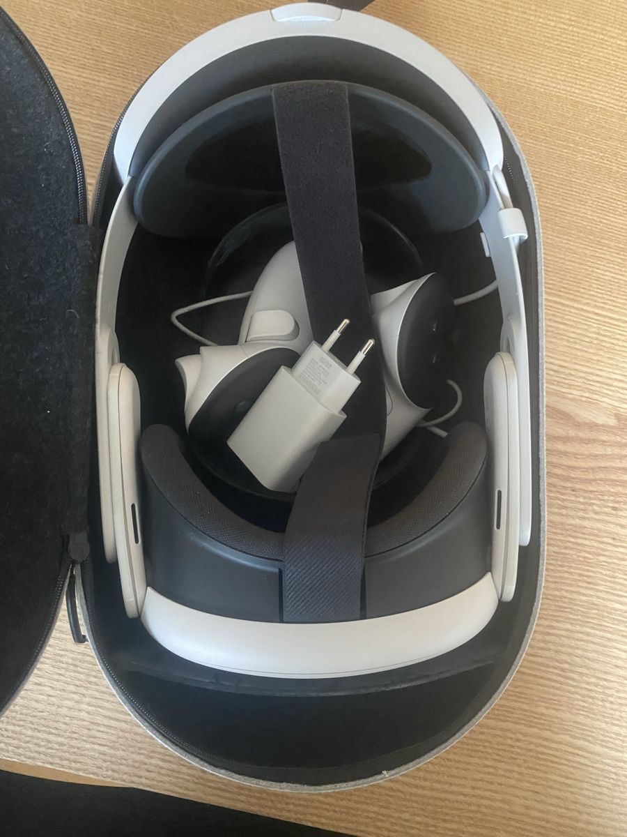 Meta Quest 3 (128GB) , inkl case und battery strap (Gebraucht) in ...