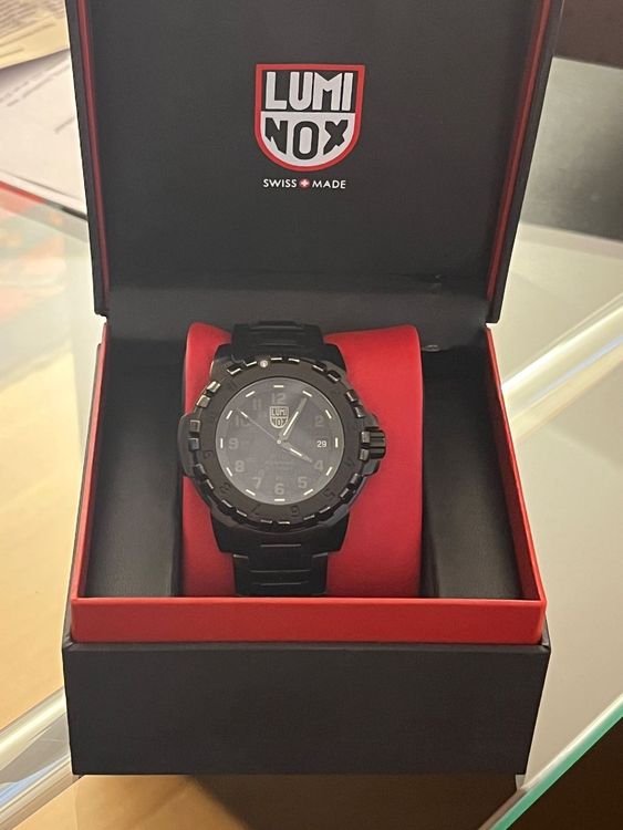 Luminox F-117 mit Box / gratis Lieferung (Gebraucht) in Zürich für CHF 220 – mit Lieferung auf ...