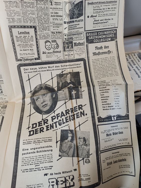 National Zeitung Basel Stadt - Hitlers Tod / Ausgabe 1945 (Gebraucht ...