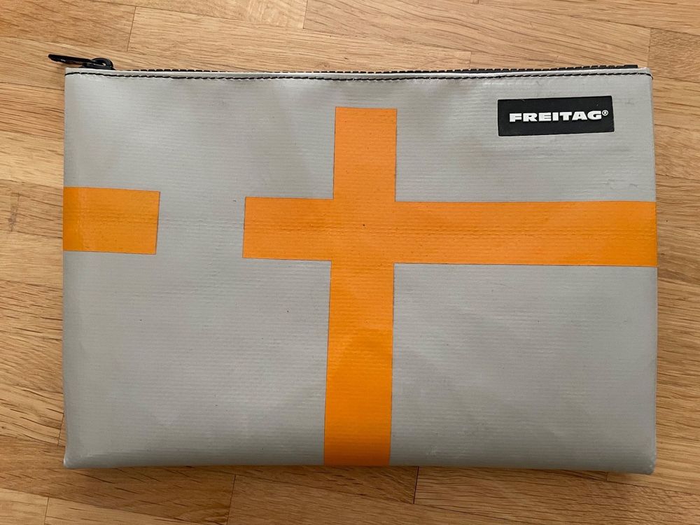 FREITAG Case 25/17/2cm NEU (Neu (gemäss Beschreibung)) in Buchs ZH für ...
