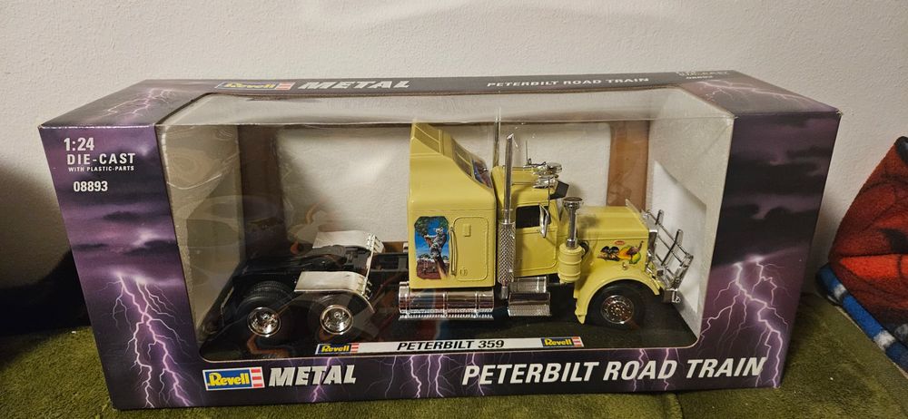 1:24 Revell Truck Peterbilt Road Train (Neu und originalverpackt) in ...