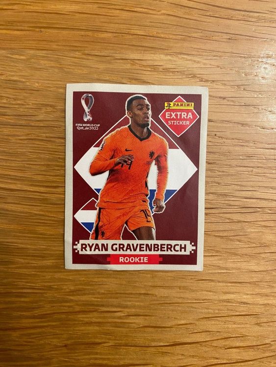 RYAN GRAVENBERCH Burgundrot Panini Extra Sticker WM 2022 (Neu (gemäss Beschreibung)) in Wolhusen ...