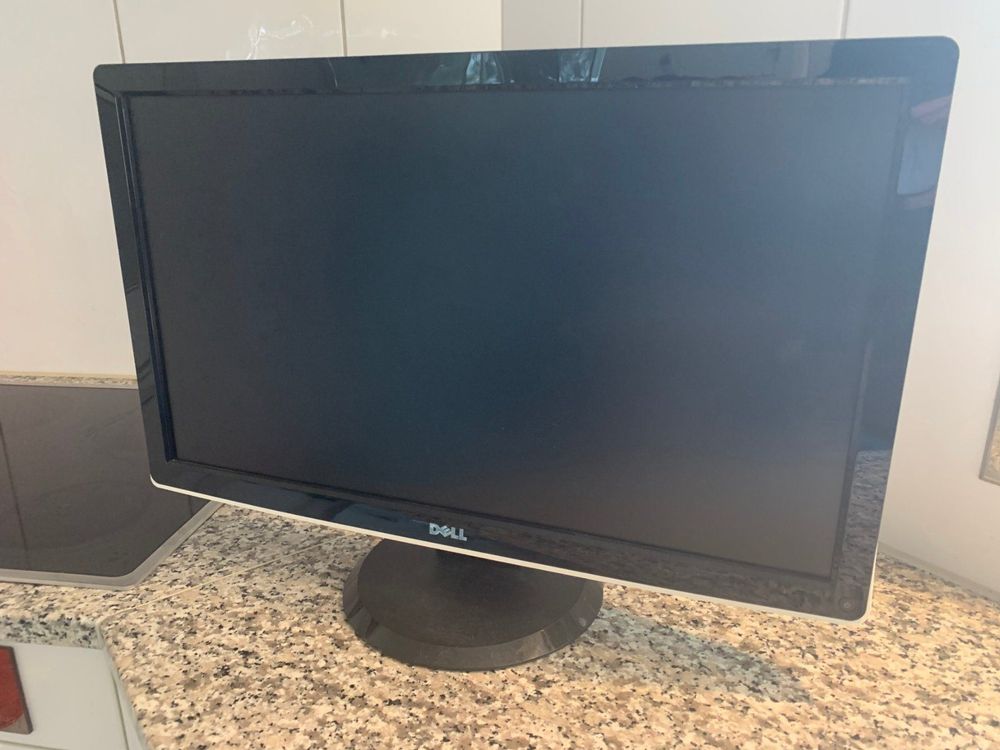 Dell 24" ST2410 Wide LCD Monitor | Kaufen auf Ricardo
