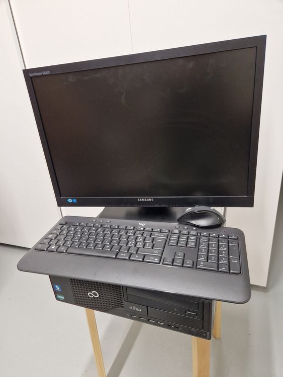 ESPRIMO E705 (Win11) + Monitor Samsung + Logitech M705 Maus (Gebraucht ...