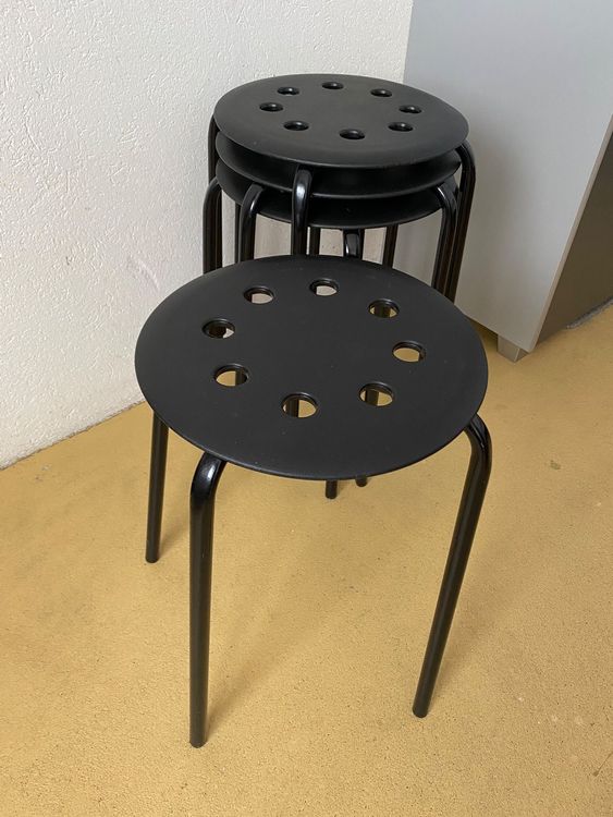 4 Hocker von Ikea schwarz stapelbar (Gebraucht) in Appenzell ...