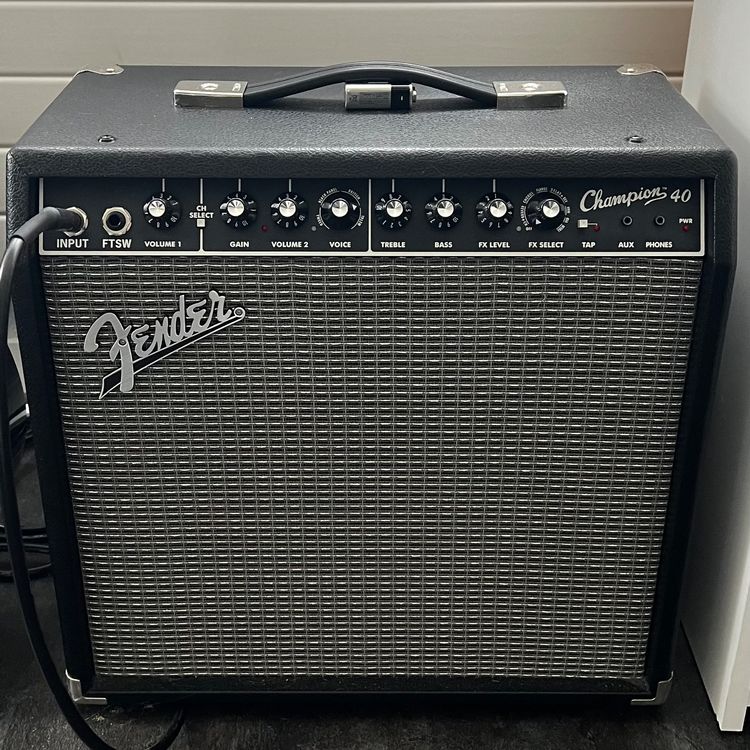 Verstärker Fender Champion 40 (Gebraucht) in Dübendorf für CHF 80 – nur Abholung auf Ricardo kaufen