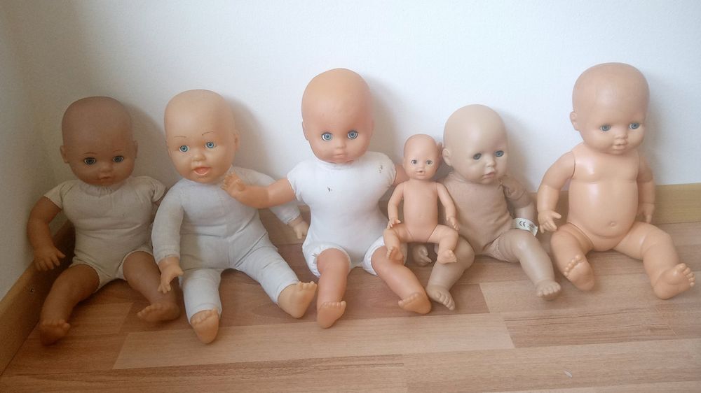 Puppen Paket - 6 teilig (Gebraucht) in Brunnadern für CHF 6 – mit ...