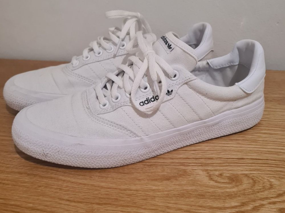 Weisse Adidas Sneakers gr 42 | Kaufen auf Ricardo