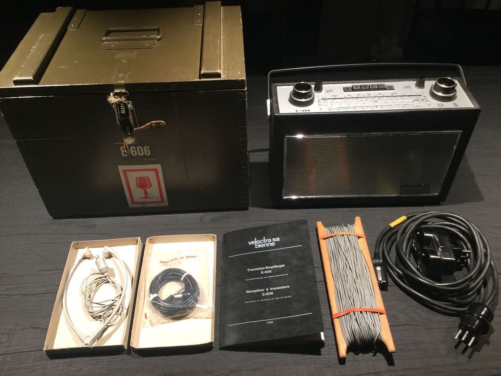 Militär Transistor-Empfänger E-606 | Kaufen auf Ricardo