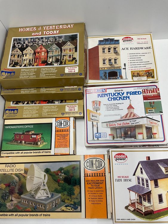 Konvolut an US Gebäude Bausätze in H0, Con-Cor und Model Po. (Gebraucht ...